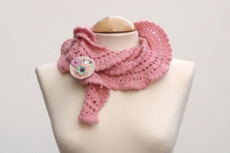 Bufanda rosa con un toque personal – SILAYAYA